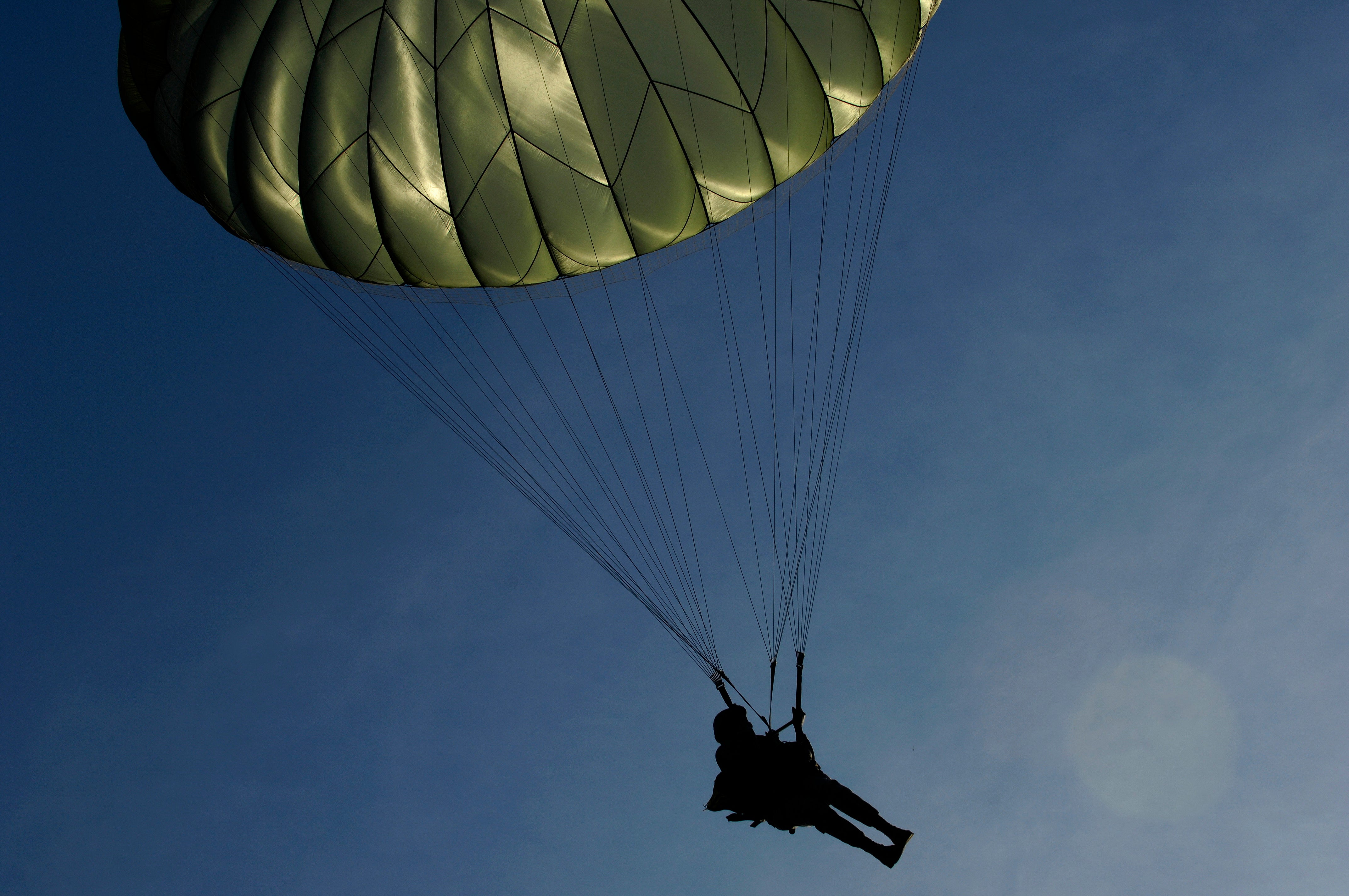 Parachutes – Life Support International, Inc.
